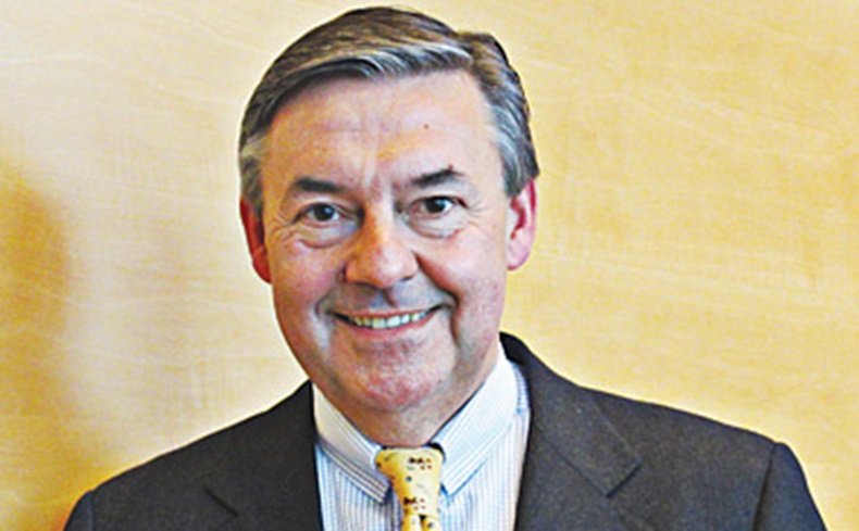 65. Michael Behrendt and Ulrich Kranich, chairman of the executive ...