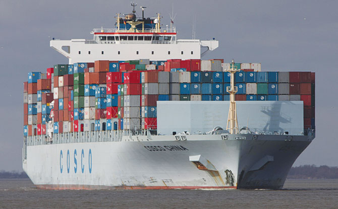 Boxes lift Cosco as dry bulk slips :: Lloyd's List