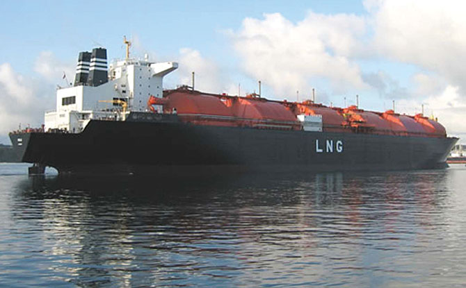 Golar LNG makes progress on third floating liquefaction vessel :: Lloyd ...