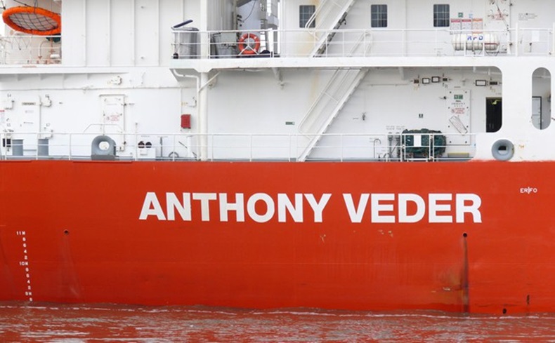 Anthony Veder secures first certified 'sustainable' shipping loan ...