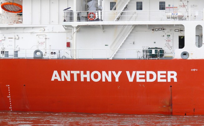 Anthony Veder secures first certified 'sustainable' shipping loan ...