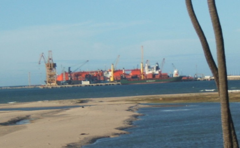 Rotterdam Port signs deal to explore Pecem port development :: Lloyd's List