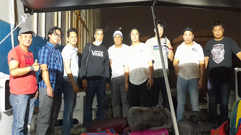 Crew abandoned in Singapore freed after five months :: Lloyd's List