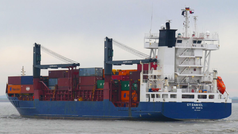 Containership charter rates plateau during ‘lazy’ period :: Lloyd's List