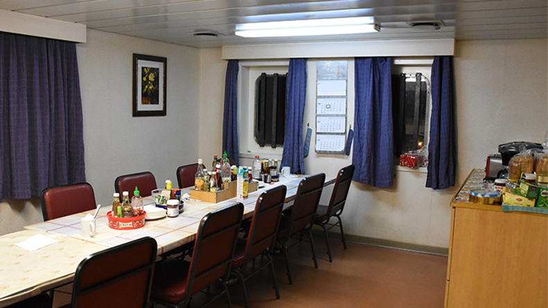 Seafarers go hungry as shipping maintains pandemic attitudes :: Lloyd's ...