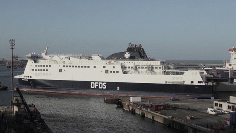DFDS ups electric Channel ferry ambitions as challenges ashore remain ...