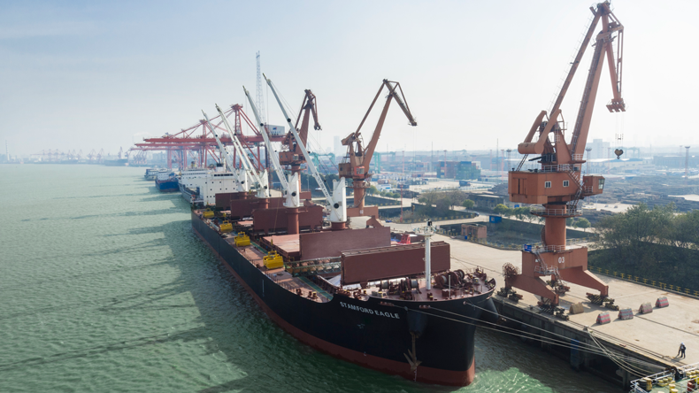 The plot thickens: Eagle Bulk responds to Danaos as Castor Maritime jumps in the mix :: Lloyd's List