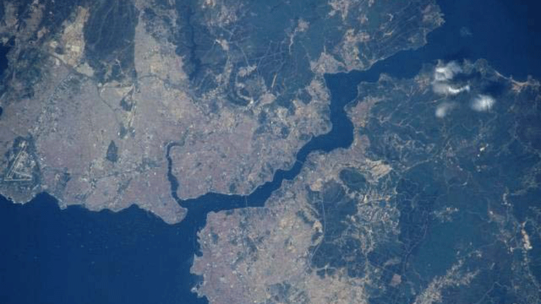 Bosporus Strait to close for maritime parade :: Lloyd's List