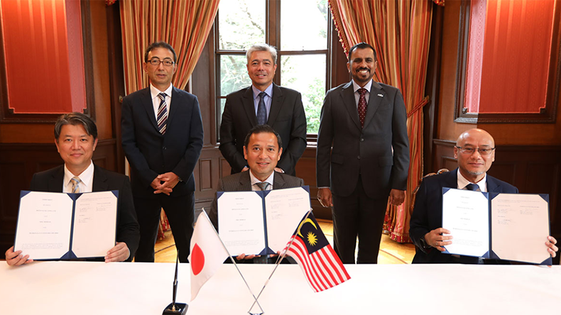 MOL, Petronas and MISC tie up to develop liquefied CO2 carriers ...
