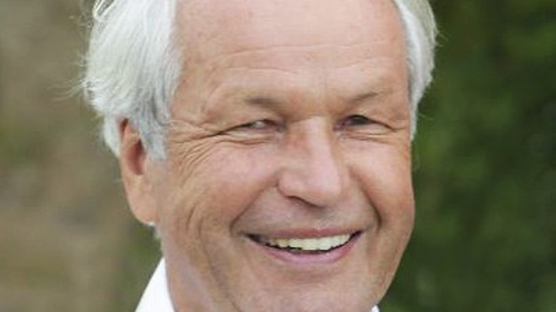 Libra foundation pays tribute to Embiricos with new MIT fellowship ...