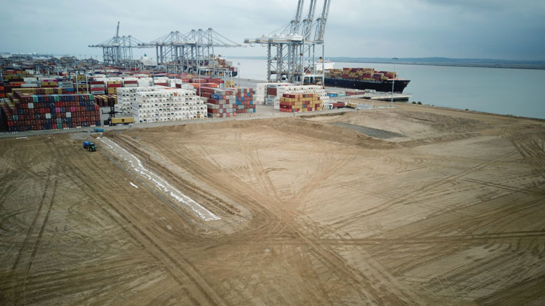 DP World starts London Gateway expansion :: Lloyd's List