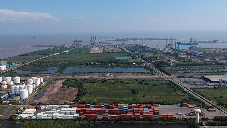 APM Terminals signs Indian port investment deals :: Lloyd's List