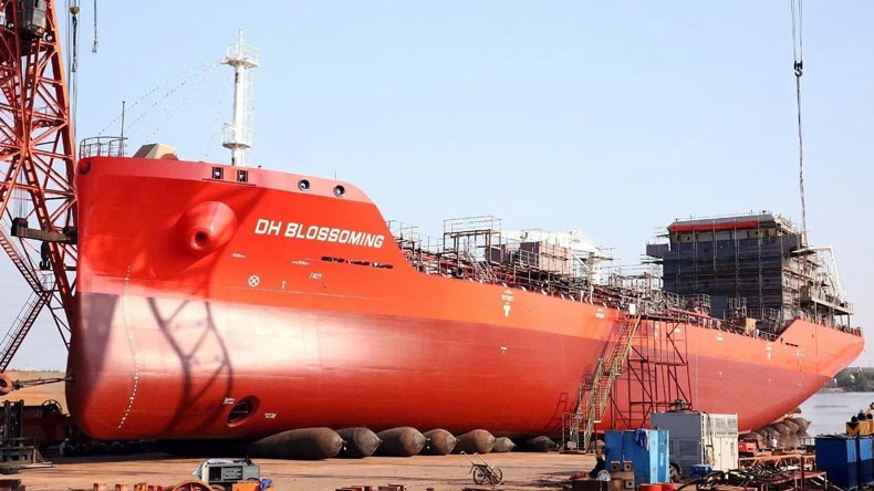 Dingheng Shipping to run 20 chemical tankers by 2017 :: Lloyd's List