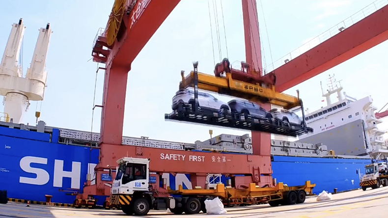 Cosco adapts pulp carrier to ship cars amid capacity shortage :: Lloyd ...
