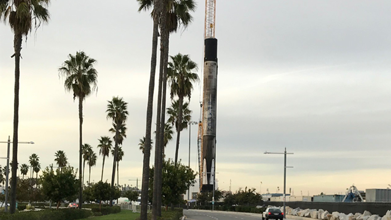 SpaceX to build rocket ships in the Port of Los Angeles :: Lloyd's List