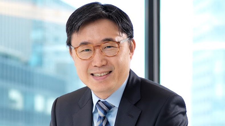 Ukraine puts Hong Kong-based financier on ‘defensive’ :: Lloyd's List